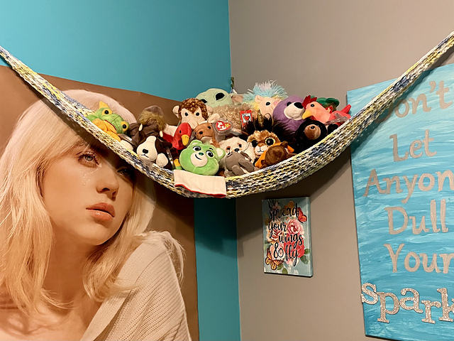 Ravelry: Stuffie Hammock pattern by John Haffner-Henriques