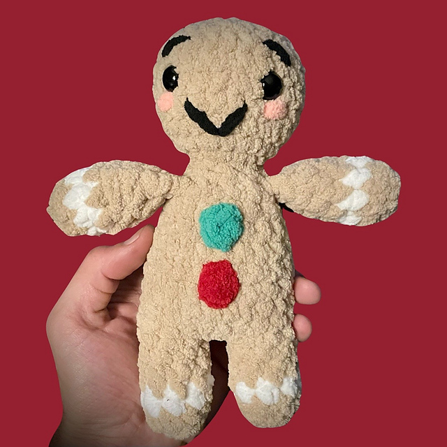 Ravelry: Low-Sew Gingerbread Man pattern by John Haffner-Henriques
