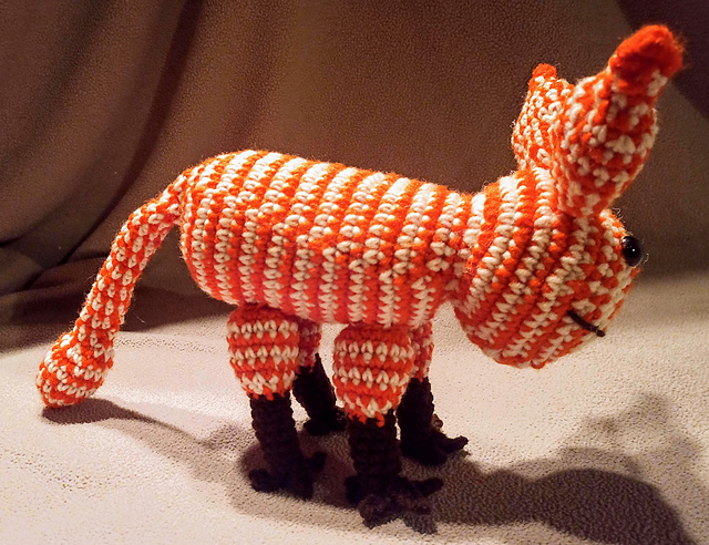 Ravelry: Loth-cat pattern by Alix Botts