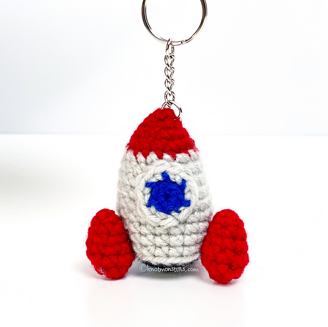 Ravelry: Mini Rocket Ship Keychain pattern by Michael Hon