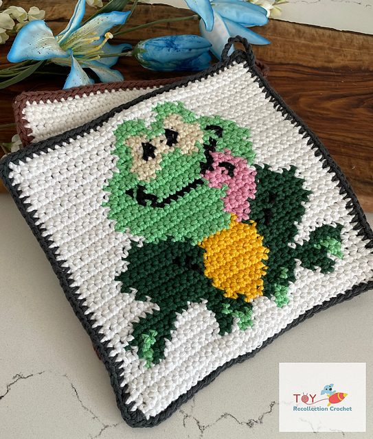 Ravelry: Frog Potholder pattern by Rebecca Risk