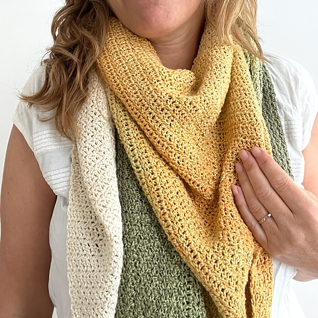 Ravelry: Kamala shawl pattern by Susy Knotsosquare