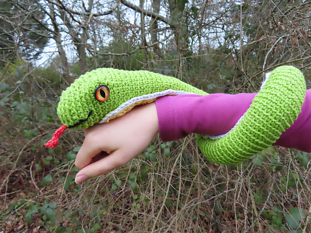 Ravelry: Ying the Snake pattern by Koalamea Crafts