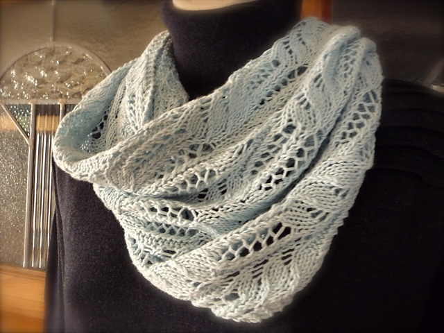 Ravelry: Victorian Lace Cowl pattern by Martine M.