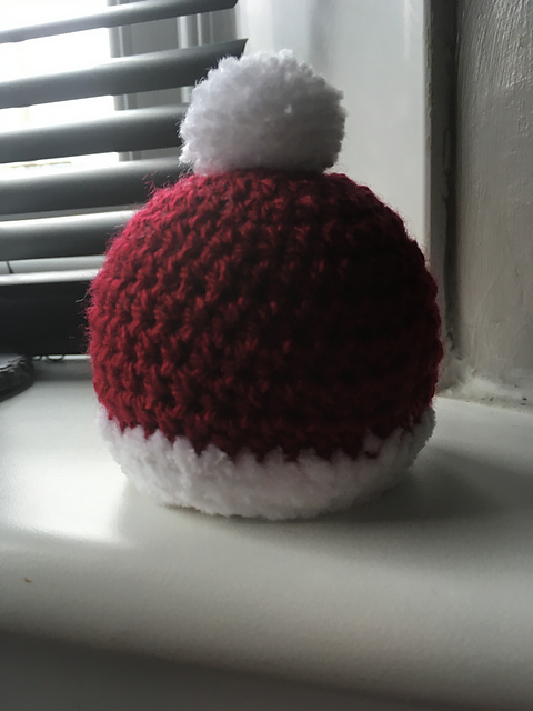 Ravelry: choc orange Santa hat pattern by Handmade by Suzanne