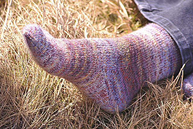 Ravelry: Heather Socks featuring Strong Heel pattern by Nicolette Kernohan
