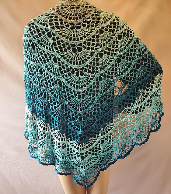 Ravelry: Butterfly Shawl pattern by Kriss Krochet