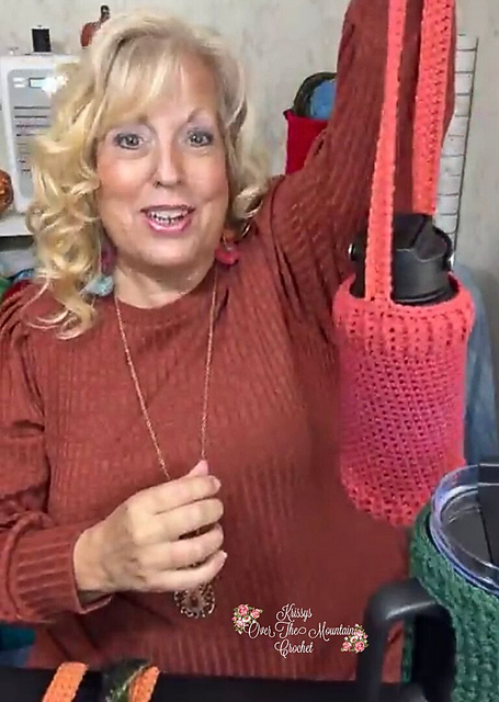 Ravelry: Snug Water Bottle Carrier pattern by Kris Moore