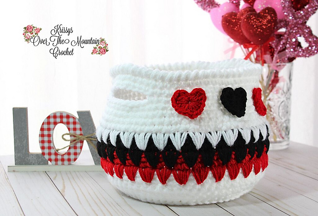 Ravelry: Diamond Basket pattern by Kris Moore
