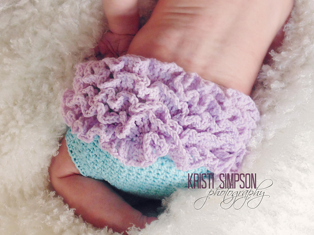 Ravelry: Ruffle Bloomers pattern by Kristi Simpson