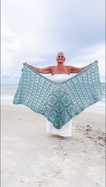 Ravelry: Cypress Key Wrap pattern by Kristin Omdahl