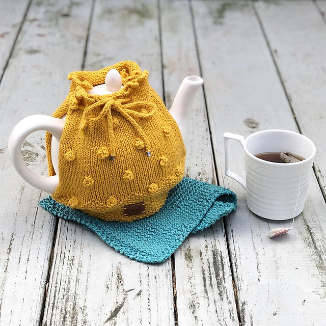 Ravelry: Bayberry Tea Cozy pattern by K. Sz Knits