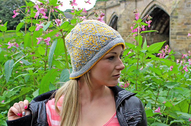 Ravelry: Venation pattern by Kelly Menzies
