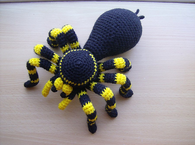 Ravelry: Tarantula & Cricket pattern by Amber Perry