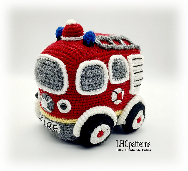 Ravelry: Fire Engine / Fire Truck pattern by Kristine Kuluka