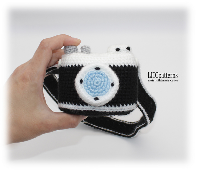 Ravelry: Photo Camera pattern by Kristine Kuluka