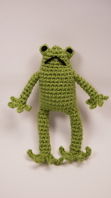 Ravelry: No Sew Froggy pattern by Lisa Curry