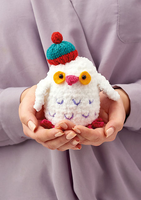 Ravelry: Fluffy Snowy Owl Toy pattern by Sachiyo Ishii