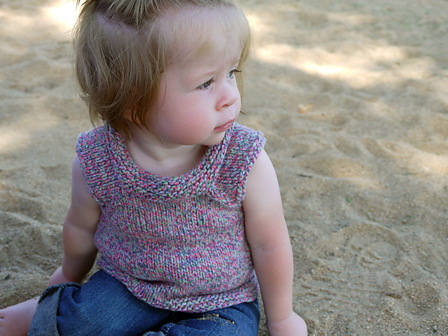 Ravelry: Versa pattern by Shannon Passmore
