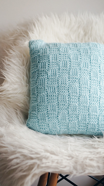 Ravelry: Basketweave Pillow pattern by Tanya Eberhardt