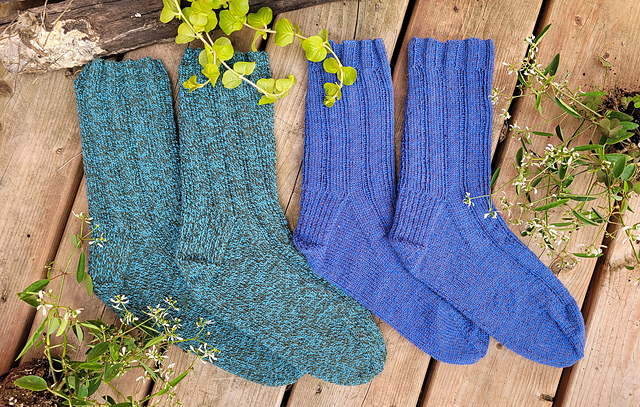 Ravelry: 8 Stitch Wonder Socks pattern by Liza Levchuk
