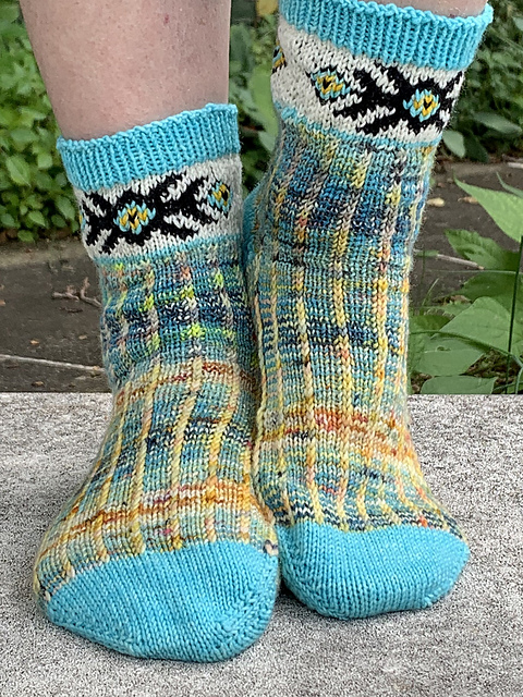 Ravelry: Mixed socks pattern by Emma Gauthier