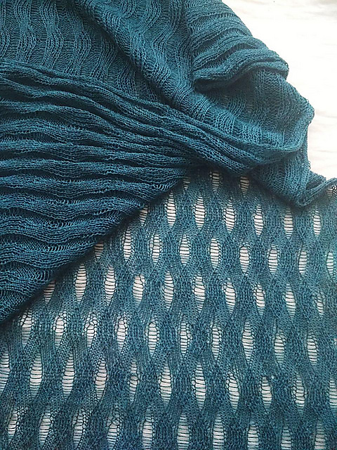 Ravelry: Wave Rick Rack Lace Shawl pattern by La Forcenee