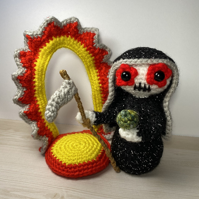 Ravelry: The Santa Muerte pattern by Rebecca Turner