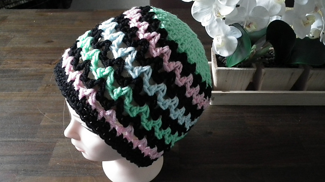 Ravelry: Vera Hat pattern by Suzanne Cross