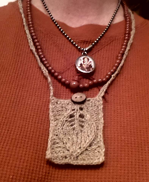 Ravelry: Embossed Leaf Trinket Bag pattern by Amy Wooley