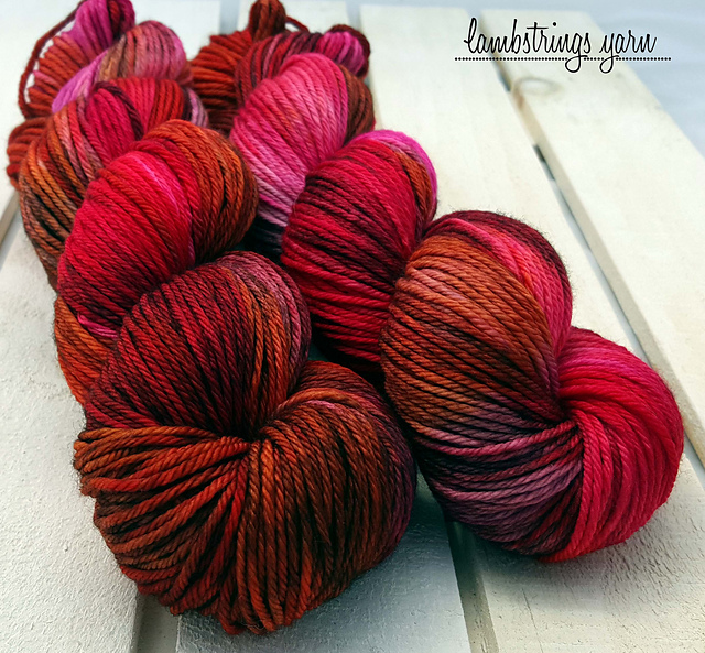 Ravelry: Lambstrings Yarn Ewetopia Worsted