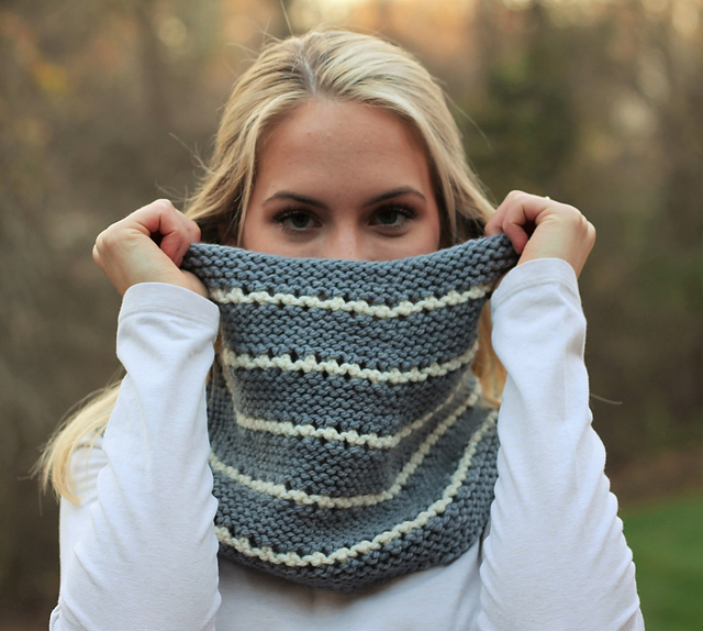 Ravelry: Snowline pattern by Laura Aylor