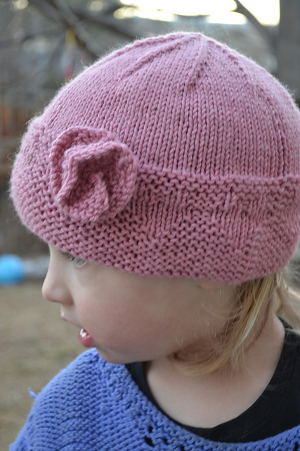 Ravelry: The Posy Hat pattern by Laura Falin