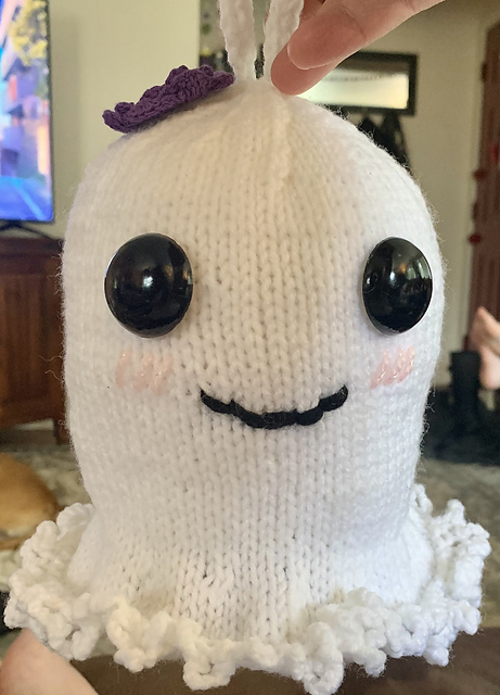 Ravelry: Cute Knit Ghost pattern by Laura Lawrence-Mobbs