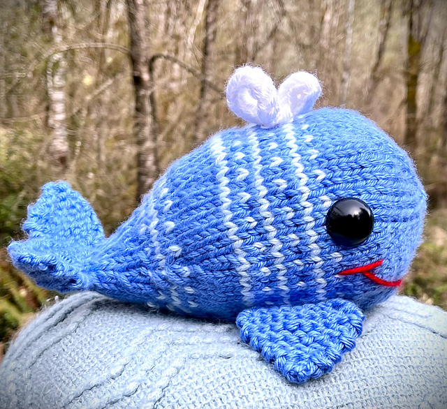 Ravelry: Adorable Whale pattern by Laura Lawrence-Mobbs