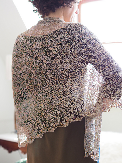 Ravelry: Cobbling Around pattern by Laura Nelkin