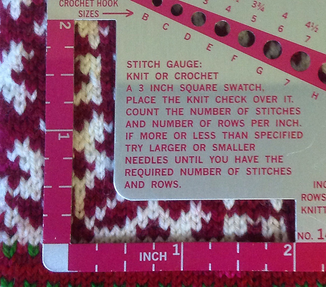 Ravelry: LaurieM's Magnificent magenta mittens