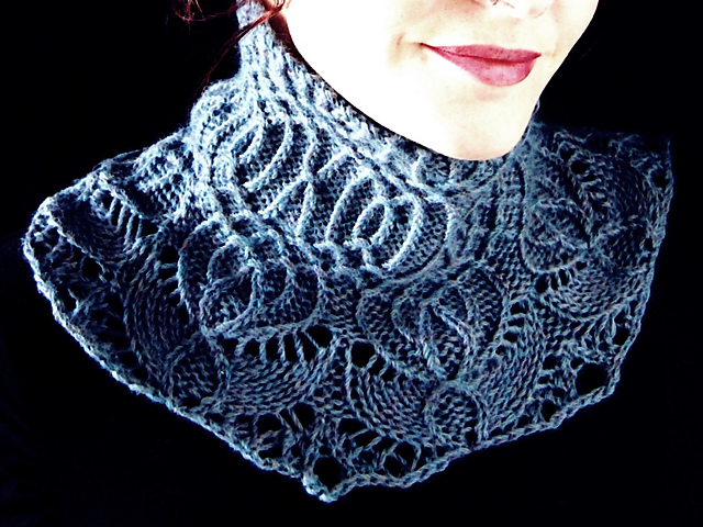 Ravelry: Vault Cowl Collar pattern by Lavish Craft