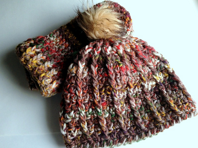 Ravelry: Bramble Hat and Mittens pattern by Patricia Hodson