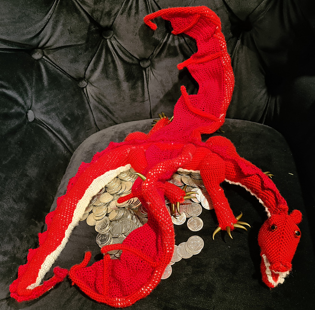 Ravelry: Smaug pattern by Steph Ims