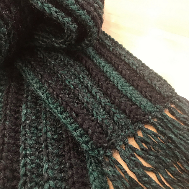 Ravelry: Joe’s Cozy Winter Scarf pattern by Leah Addis