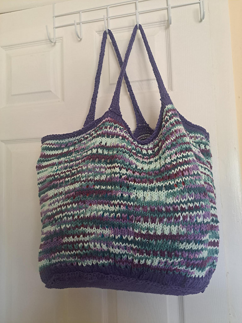 Ravelry: Flat Beginner Versatile Knit Mesh Tote pattern by Lea Pin Llamas