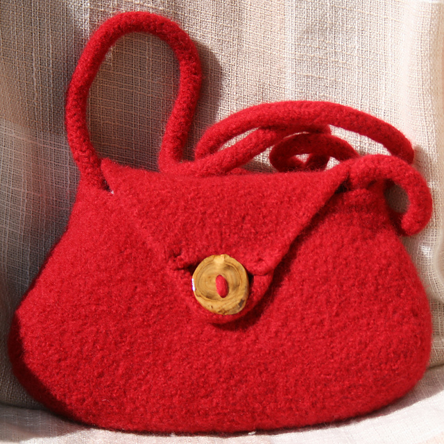Ravelry: Wendy's Felted Purse pattern by Leedra Scott