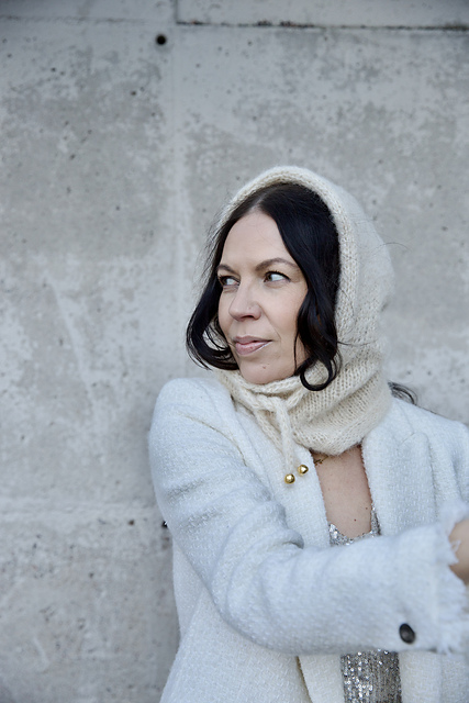 Ravelry: Feather Hood pattern by Leeni Hoimela Urban Knit