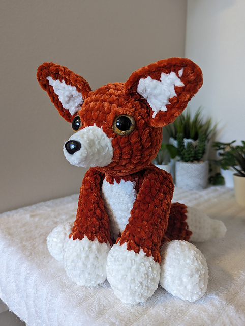 Ravelry: Fierce Velvet Fox pattern by Whitney Lemme
