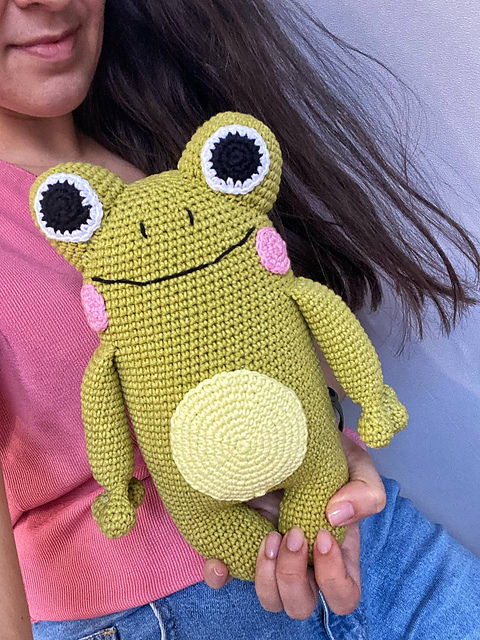 Ravelry: easy crochet frog amigurumi pattern by Lena Mart
