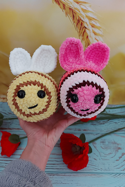 Ravelry: Cute Bees pattern by OLENA KHOKHLOVA