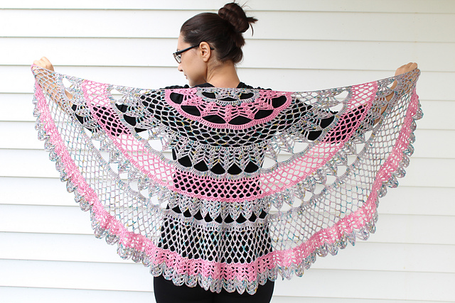Ravelry: Mia Shawl pattern by LenyseaCrochet