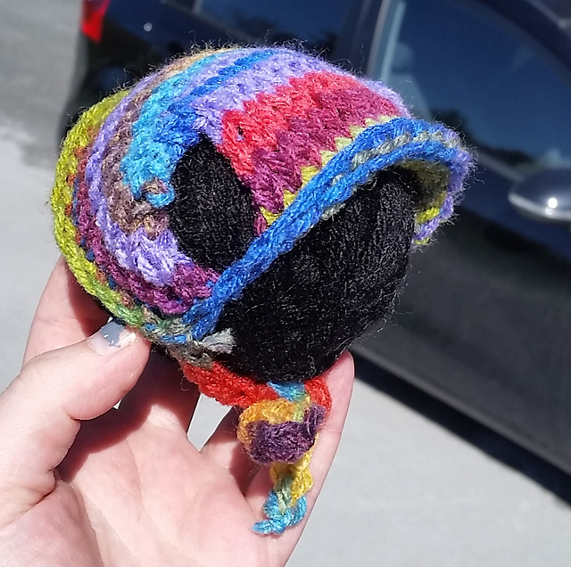 Ravelry: Kitty Bonnet pattern by Lesley Richards