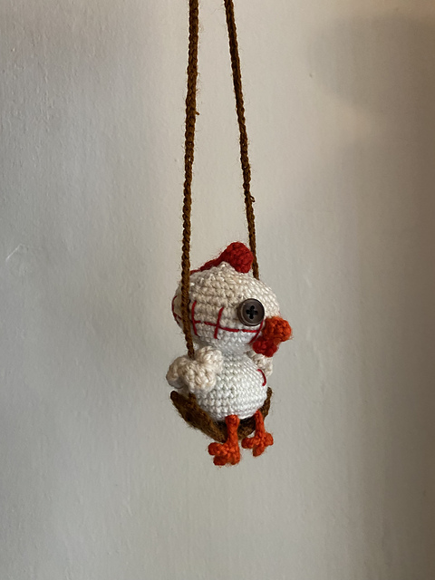 Ravelry: Rearview Mirror Hanging Swinging Chicken pattern by Lili Kincsei